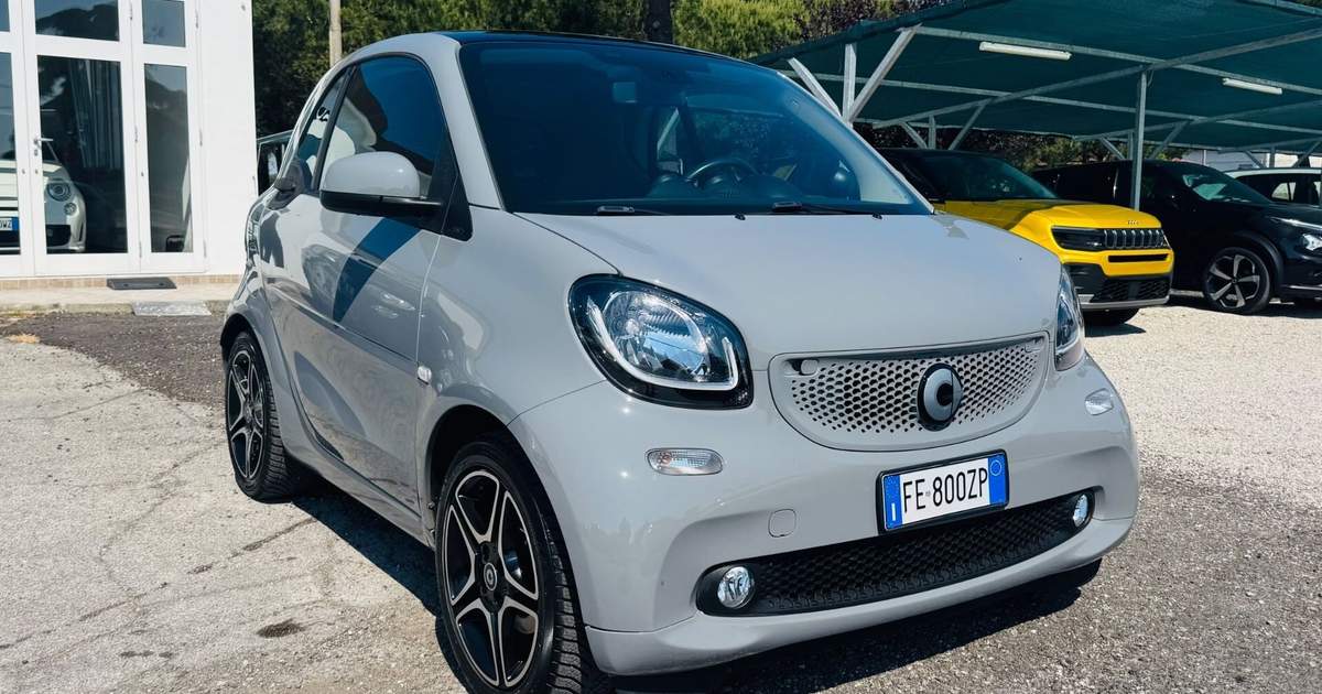 Smart ForTwo 90 0.9 Turbo Prime Usata Benzina con 97.000 km a Comacchio ...