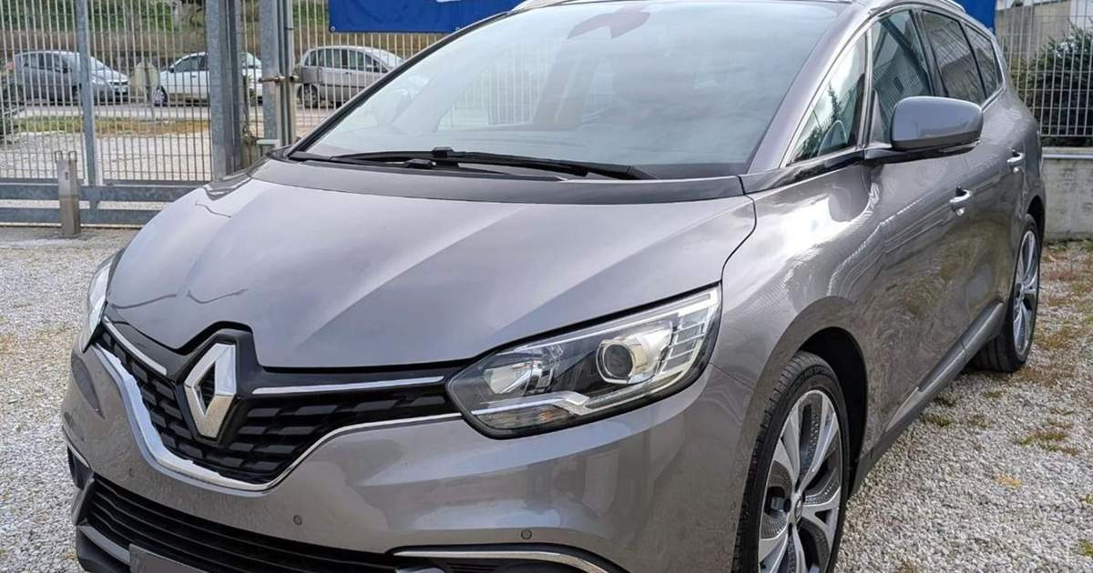 Renault Grand Scénic dCi 8V 110 CV EDC Energy Intens 7 P.ti Usata ...
